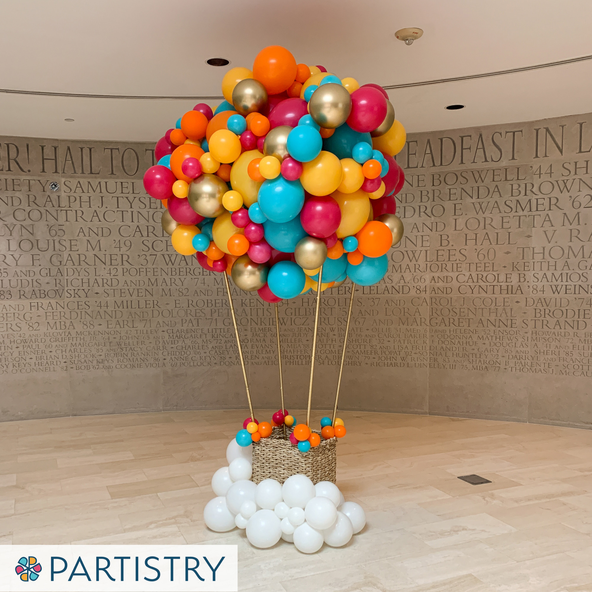 Custom Balloon Features & Decorations | Partistry Events